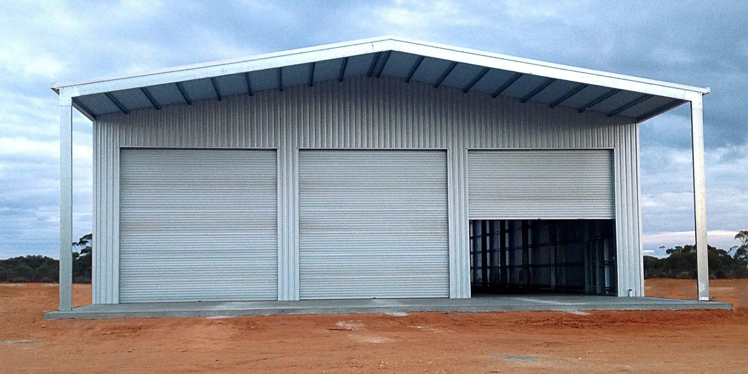 SUPER INDUSTRIAL - Now Buildings